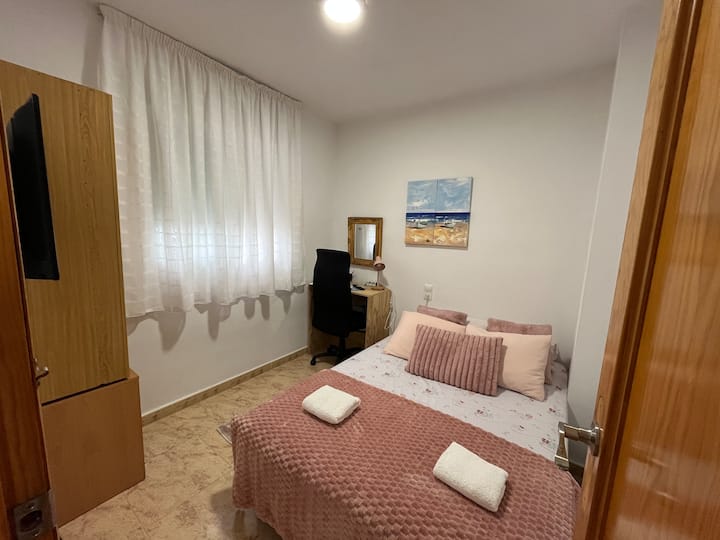 Piso Compartido Perfecto - Escritorio De Trabajo - Torrevieja