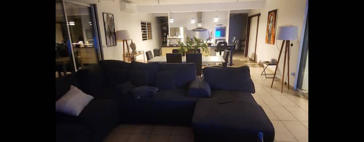 Villa Moderne Agréable Dans Un Quartier Sympa - Mayotte