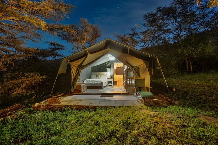 Olomayiana Camp: Private Retreat; Hiking; Horses. - Kenya
