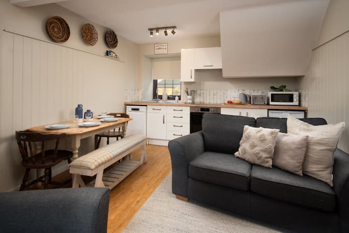 Fisherman's Corner By Coast & Country Stays - Bamburgh