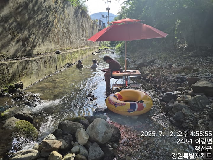 #촌캉스 홍실독채 #방3개
# 화장실3  마당#정자#계곡 #레일바이크시점 부근# 반려견가능 - Gangneung-si