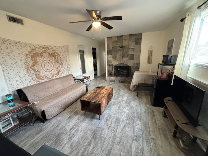 Guest Suite With Private Entrance & Hot Tub - Colorado