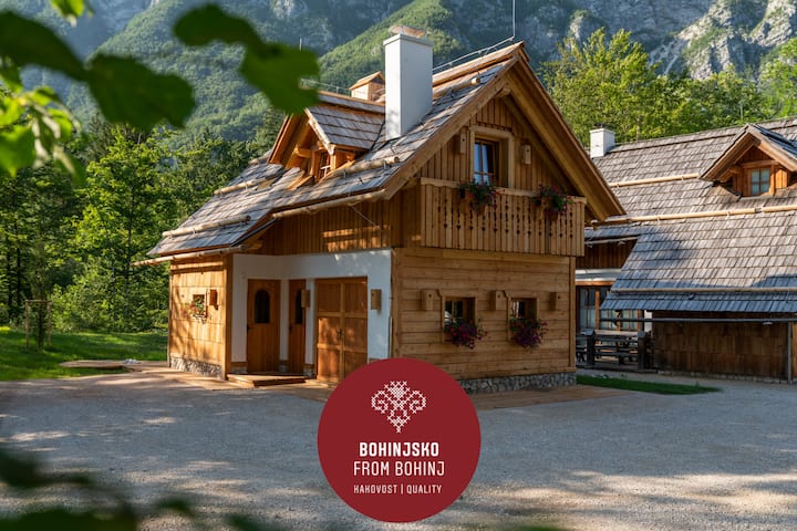Chalet Studio Govic With Mountain View, Fireplace - Stara Fužina