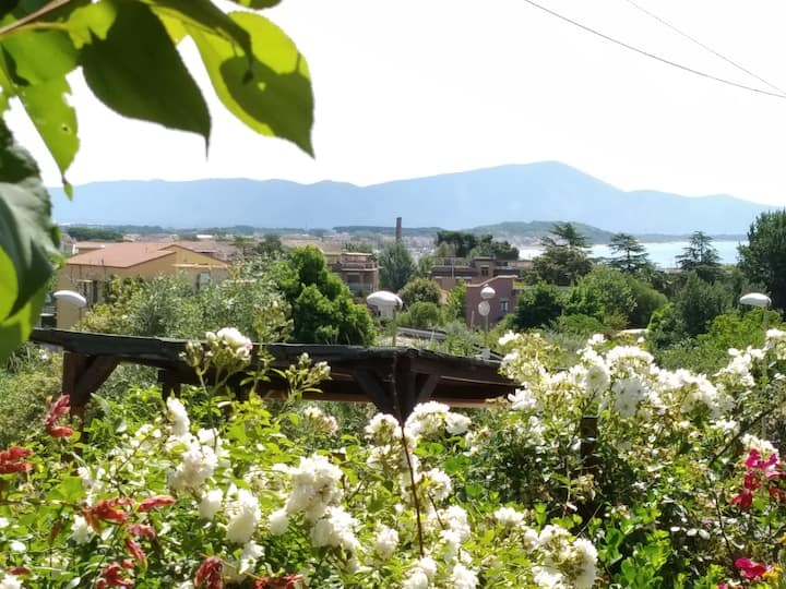 Grazioso Alloggio Con Giardino Vista Mare - Minturno