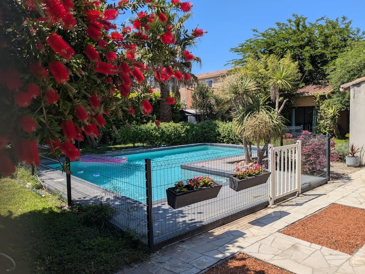 Villa Avec Piscine Dans Un Jardin Luxuriant. - アヴィニョン