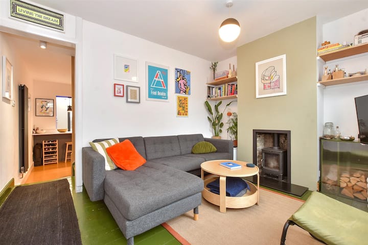 Modern Coastal Retreat - Deal