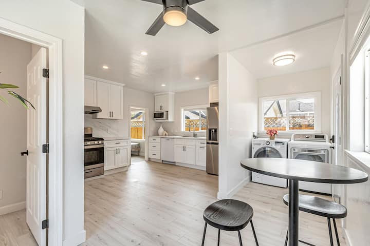 Newly Remodeled Spacious 3br Home Downtown Sj - Santa Clara, CA