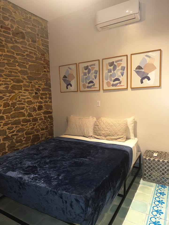 3-apartamento En Casco Antiguo Con Terraza - Panama City