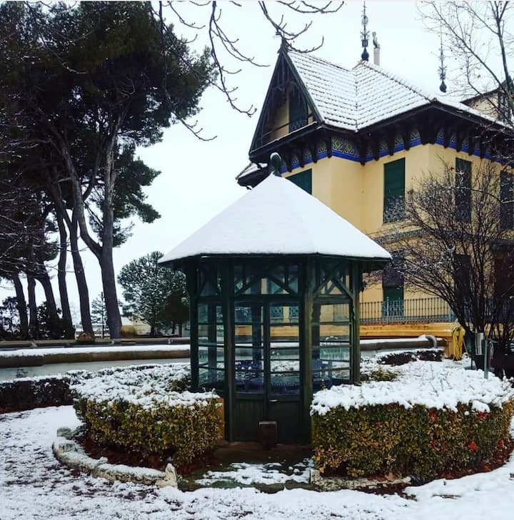 Finca Con Jardines Y Piscina - Utiel