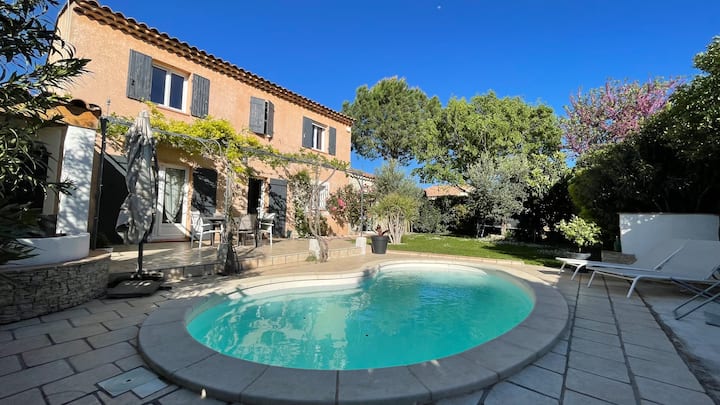 Villa Avec Piscine à Deux Pas D'aix / Marseille - Aix-en-Provence