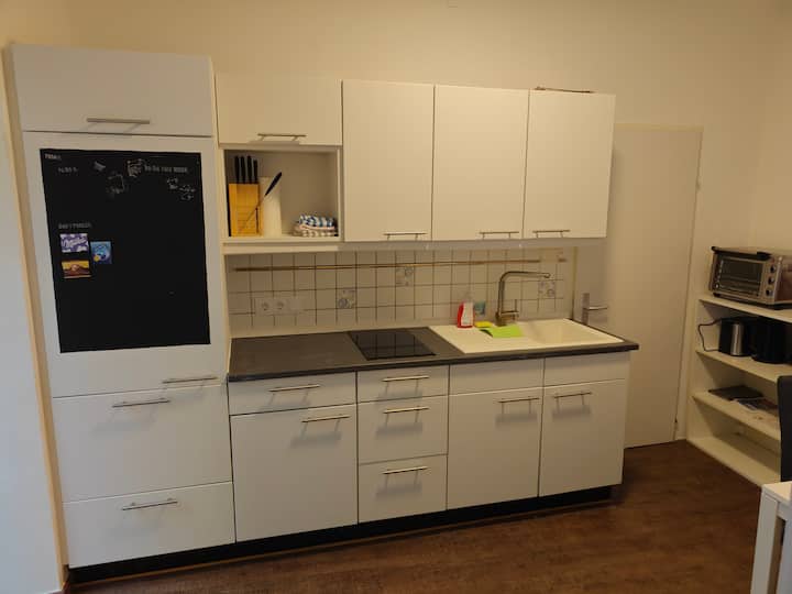 Zentrale, Ruhige, Gemütliche Wohnung Top 2 - Graz