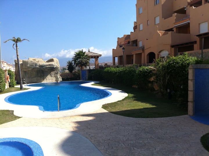 Precioso Apartamento Con Piscina Y Terraza - Tarifa