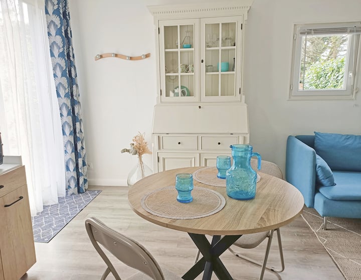 Tiny Rez De Jardin En Baie Du Mont-saint Michel - Genêts