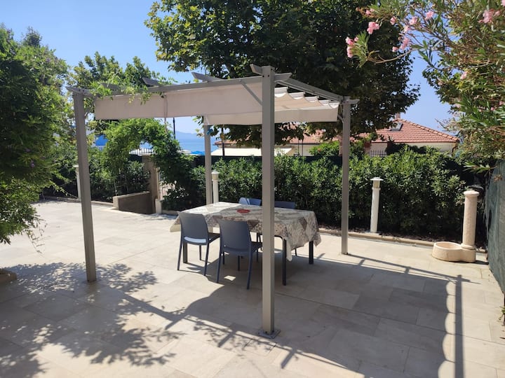 Casa Dei Nonni
Fronte Mare-zona Pedonale - Follonica