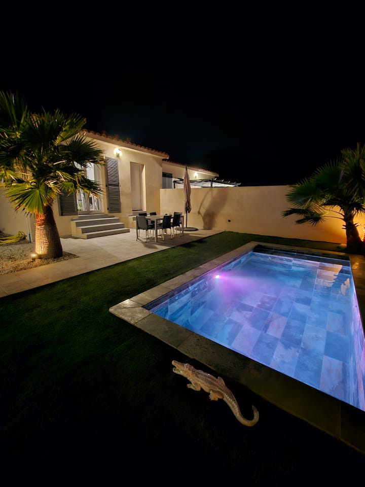 ​Villa Neuve Avec Piscine Privée En Pierre De Bali - Calenzana