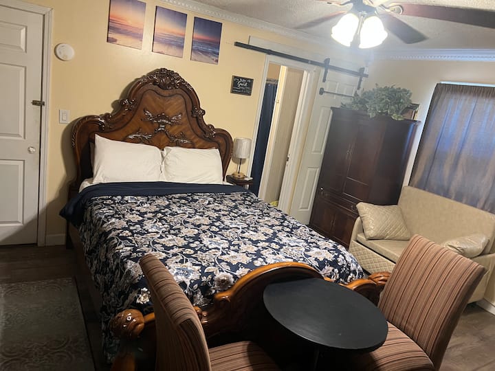 Private Studio Near Ecu Health - Greenville, NC