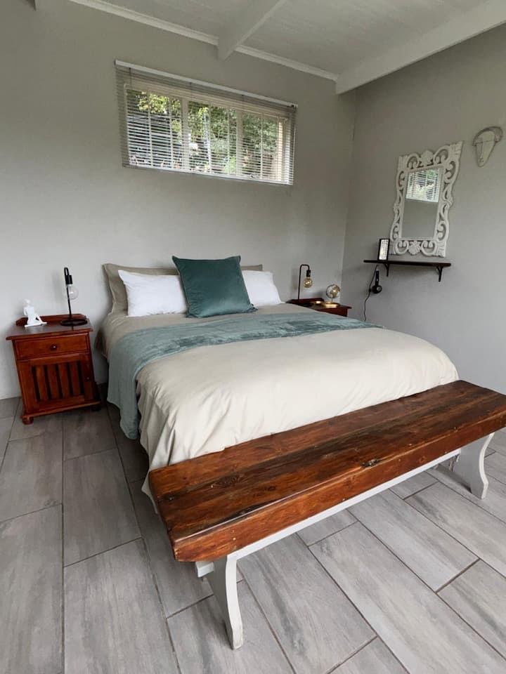 Linden Hideaway Spacious Garden Cottage - Johannesburg
