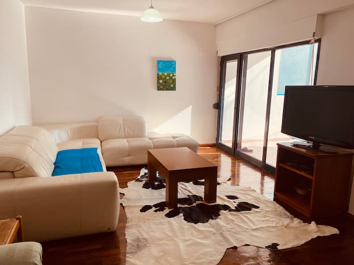 Classic 2br Apt. ❤️ Of Tirana, Large Patio, Ac-wifi - Tirana
