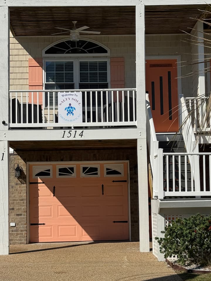Welcome To Salty Soul : 5 Bedroom 3.5 Bath - Carolina Beach