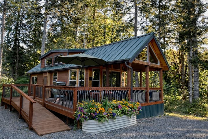 Cabin Among Cedars- Private Retreat + Near Beaches - Joemma Beach State Park, Longbranch