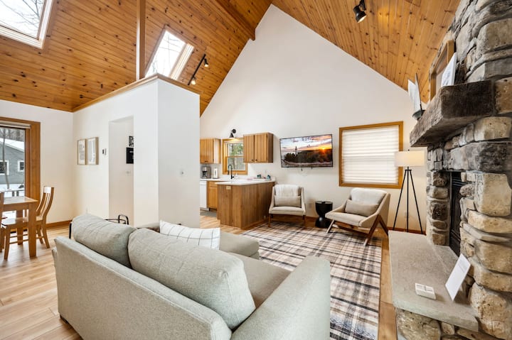 *Newly Updated* Scandanavian Cabin In Sister Bay - Sister Bay, WI