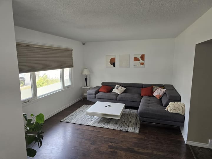 Like Home. Room 1. Private Room With Share Areas - 雷吉納