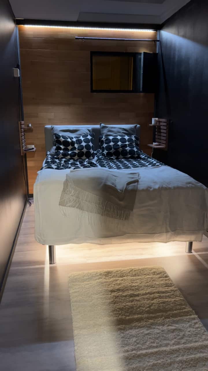 White House Keskustan Tuntumassa - Pori