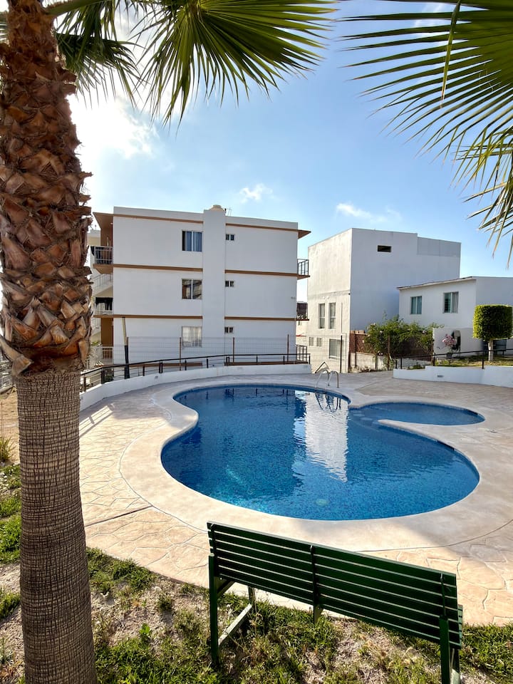 Desconéctate En Amplio Depto. Alberca 3 Recámaras - Ensenada