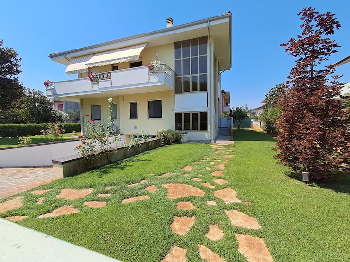 La Casa Delle Rose - Martinsicuro