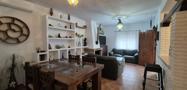 à Zahora, Près De La Côte, Familier & Confortable - Los Caños de Meca