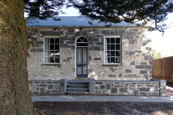 No.1 William St Historic Cottage - Port Fairy