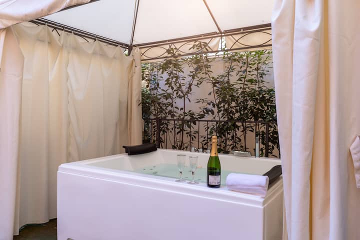 Bolognaroomscom-frassinago- Jacuzzi E Terrazza - Bolonia
