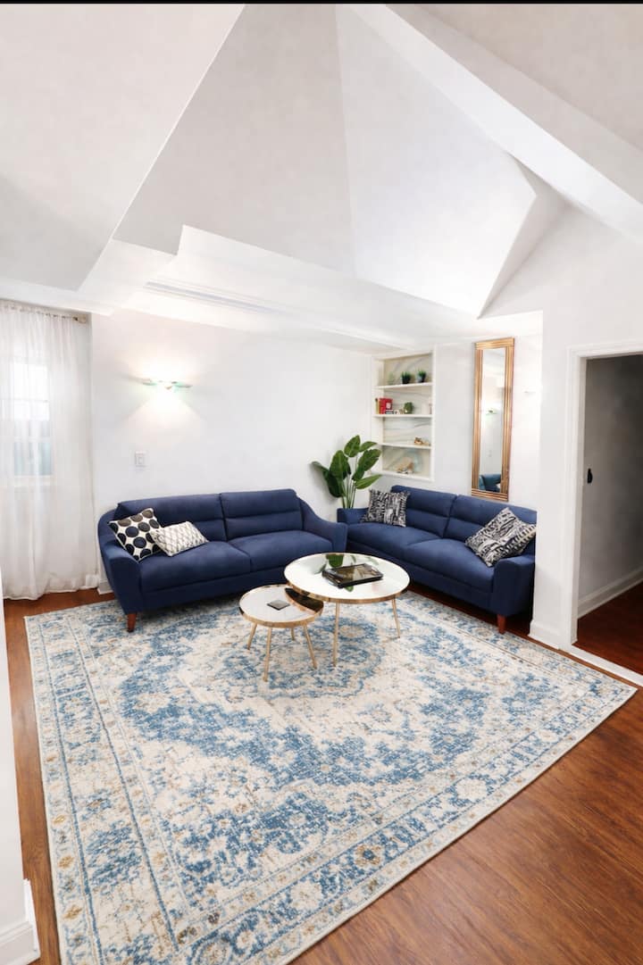 Private Charming 2 Bedroom Steps From The Beach - New York City