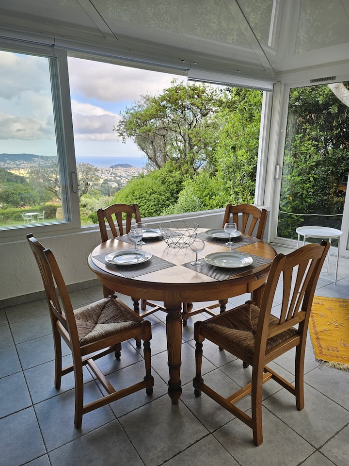 Magnifique 3 Pièces Vue Mer, Jardin, Parking Privé - Carros