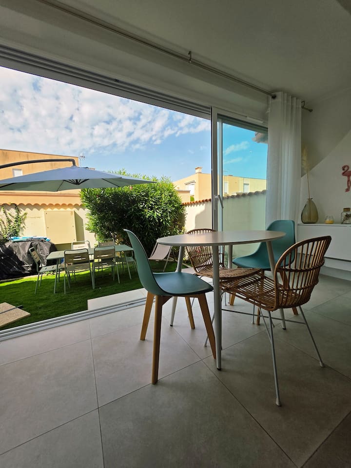 Rez De Jardin Clim 6 Pers - Wifi - Pkg/place Vélos - Le Grau-du-Roi
