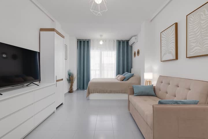 Studio Lois - Torrevieja