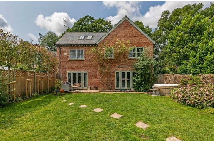 Petersfield Country House In South Downs - Petersfield