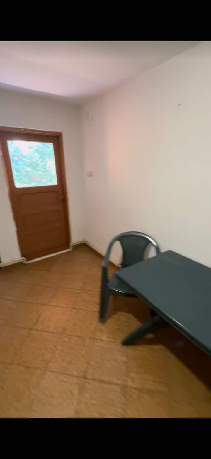 Vila 8 Camere 20 Paturi 3 Băi 3 Bucătării - Ploiești