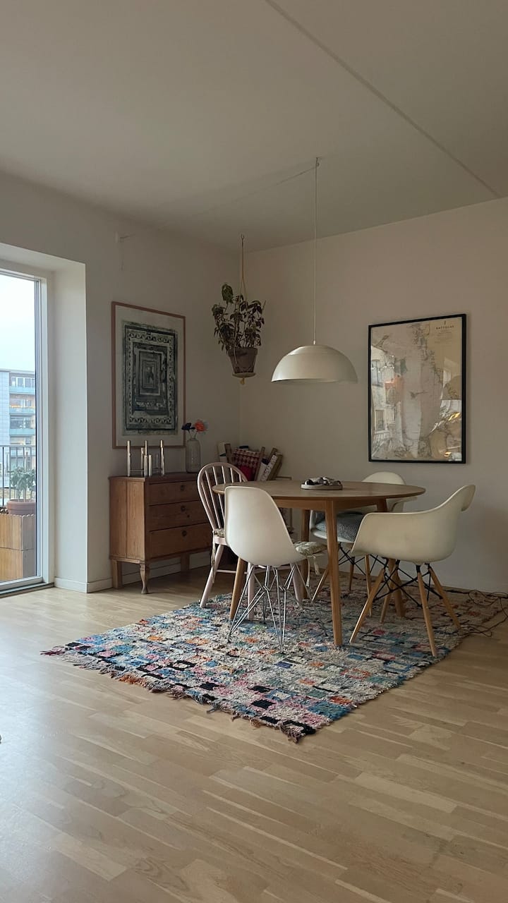 Spacious, Lovely & Light Condo With Patio - Copenhague