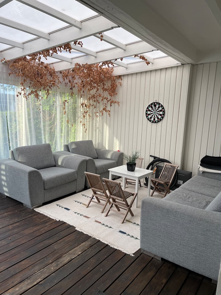 Radhus Nära Naturen - Uterum, Gratis Parkering - Lerum