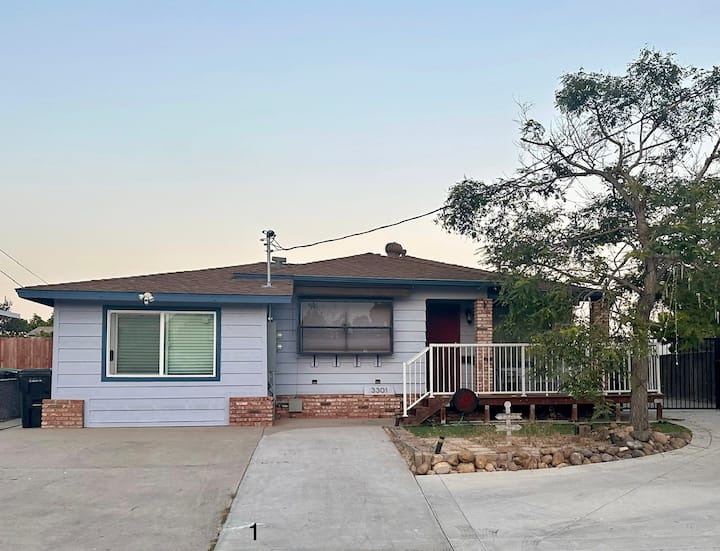 Secluded Tranquility In Central Location - San Diego, CA