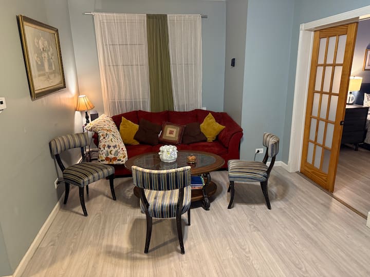Stylish Large Renovated 2 Bedrooms Condo - Secaucus, NJ