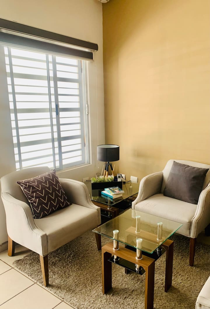 Hermosura, Facturamos, Cerca Del Parque Industrial - Hermosillo