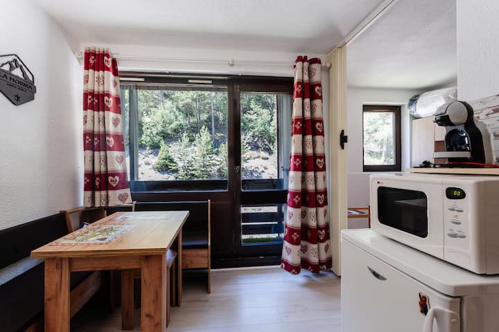 Nid Au Cœur Des Montagnes - Modane