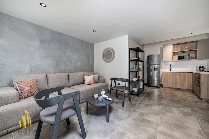 Casa Solei 12-13 - Prestigioso Priv Apto / Bañera - Medellín