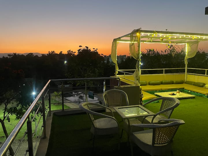 Mohanjana Villa 3 Bedroom With Private Pool - Lonavala