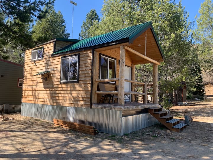 #22 Tranquil Pines Tiny Houses - Mystic Lake, Washington