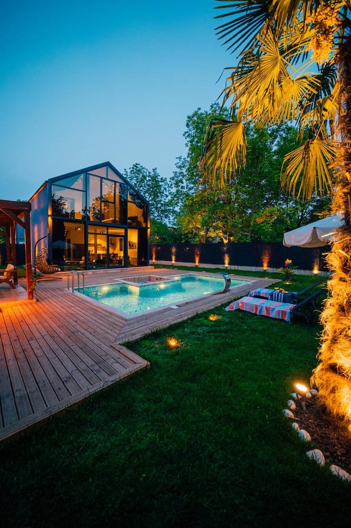 Sapancada Sıcak Havuzlu Bungalov - Sapanca