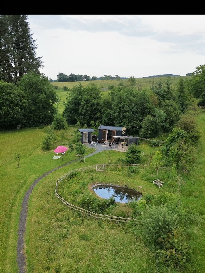 Delightful Off Grid Shepherds Hut - Northumberland
