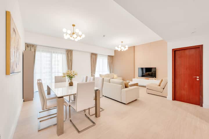 #15 Fantastic View | Beach + Pools + Gym - Dubai